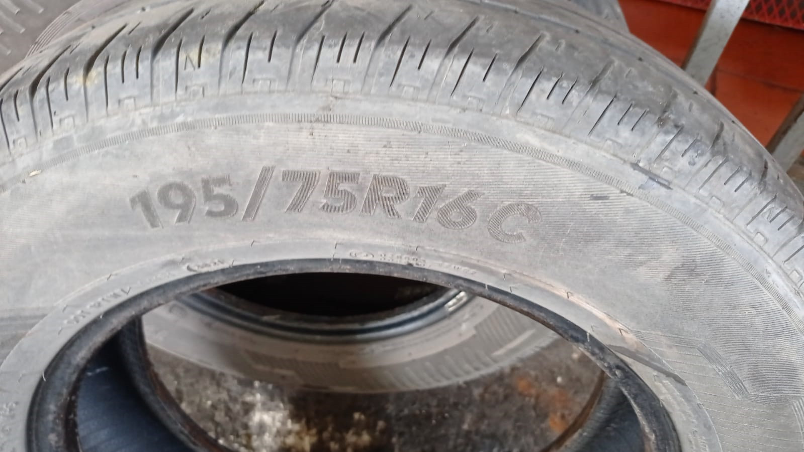 Llanta CEAT EnduraDrive 225/70R15C - Virtual Llantas