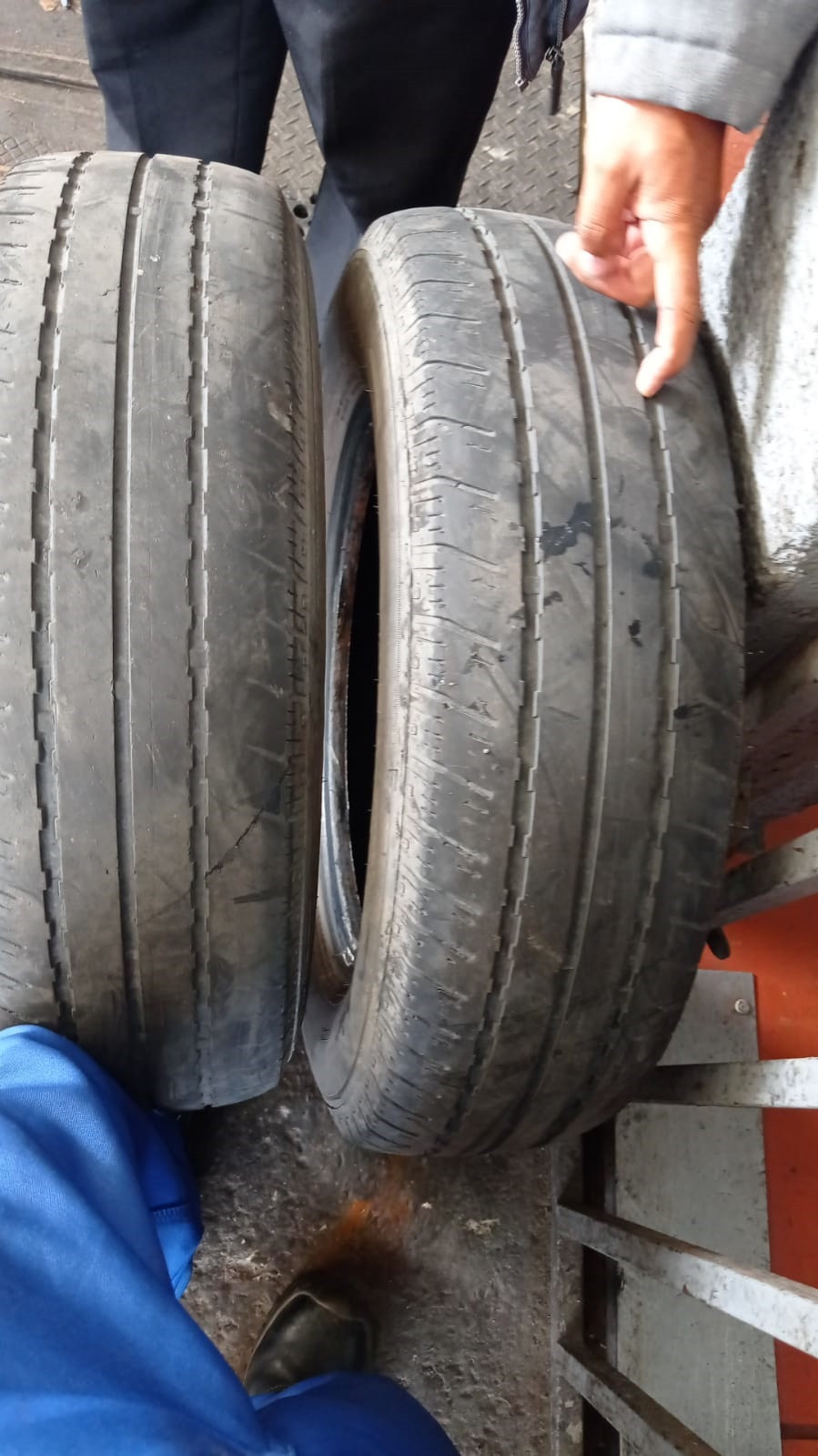Llanta CEAT EnduraDrive 215/65R16C - Virtual Llantas