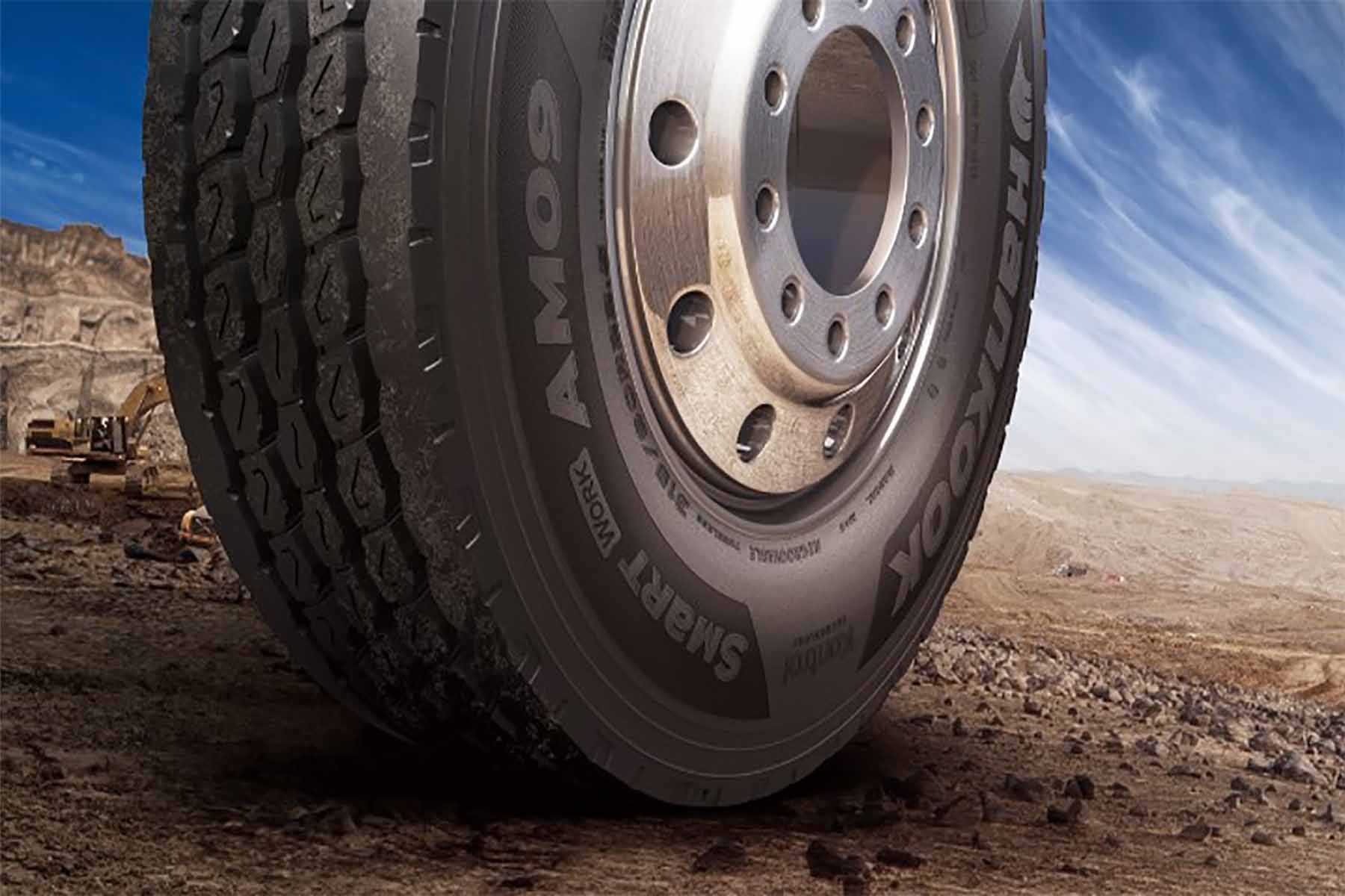 Llanta HANKOOK Smart Work AM09 295/80R22.5 - Virtual Llantas