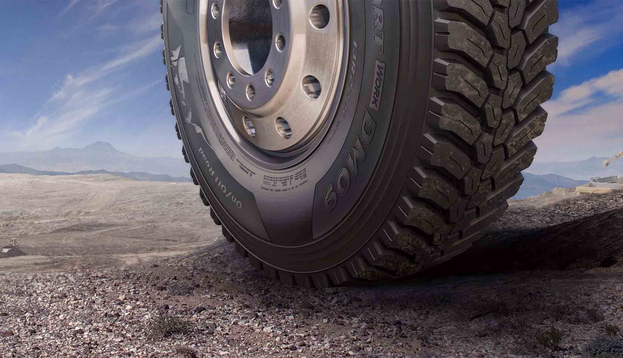 Llanta HANKOOK Smart Work DM09 295/80R22.5 - Virtual Llantas