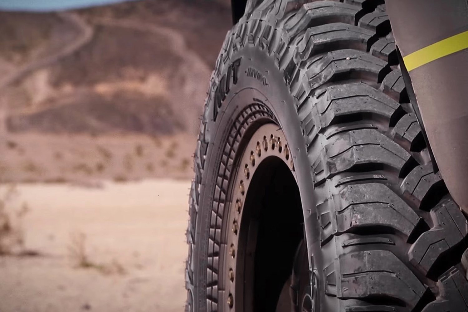 Llanta FALKEN Wildpeak M/T01 31X10.5R15LT - Virtual Llantas