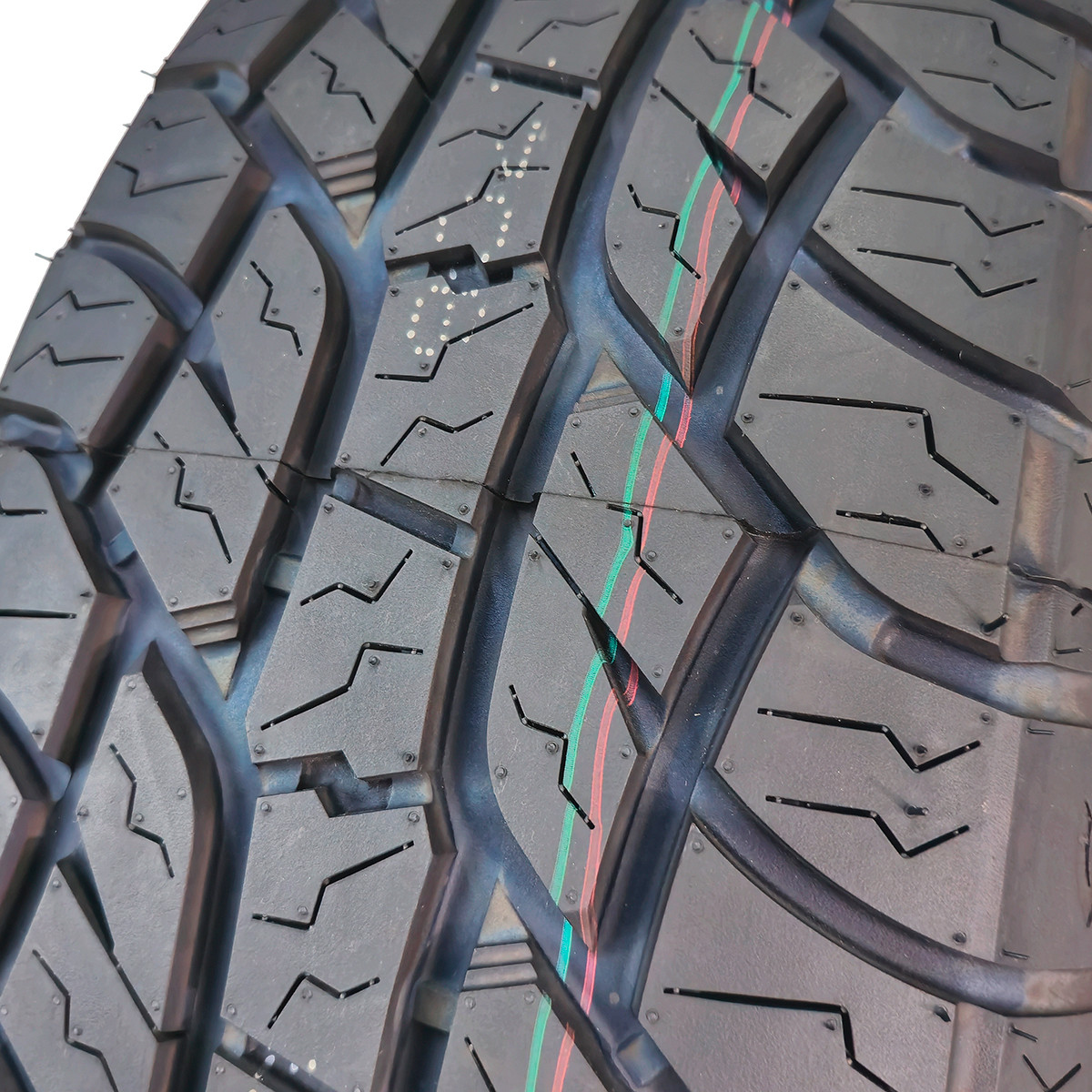 Llanta FRONWAY Rockblade A/T II P255/70R16 - Virtual Llantas