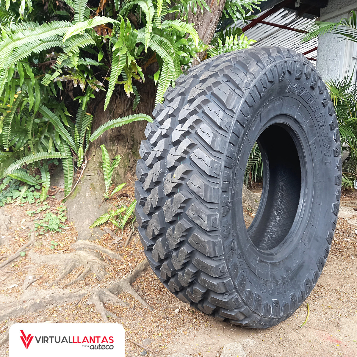 Llanta FRONWAY Rockblade M/T I LT215/75R15 - Virtual Llantas