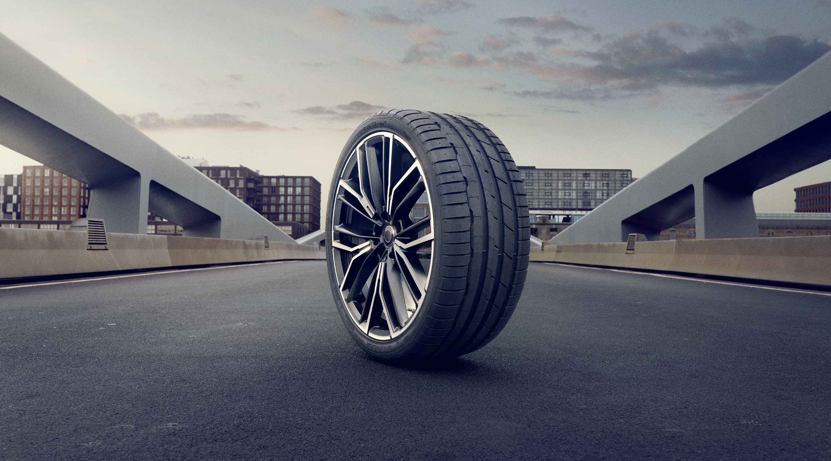 Llanta HANKOOK Ventus S1 Evo3 K127 225/40R18 - Virtual Llantas