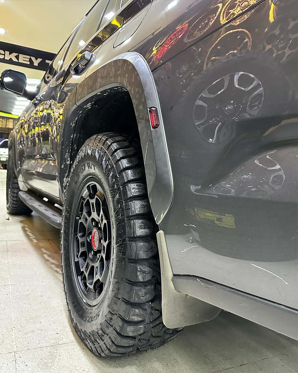 Llanta LANCASTER LS-57 R/T 33x12.5R17LT - Virtual Llantas