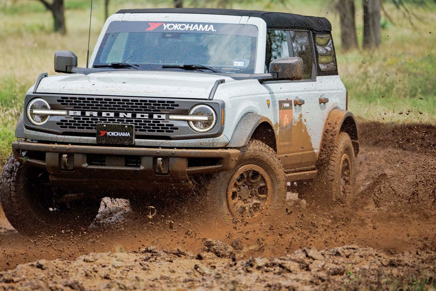 Llanta YOKOHAMA Geolandar A/T4 G018 LT265/70R18 - Virtual Llantas