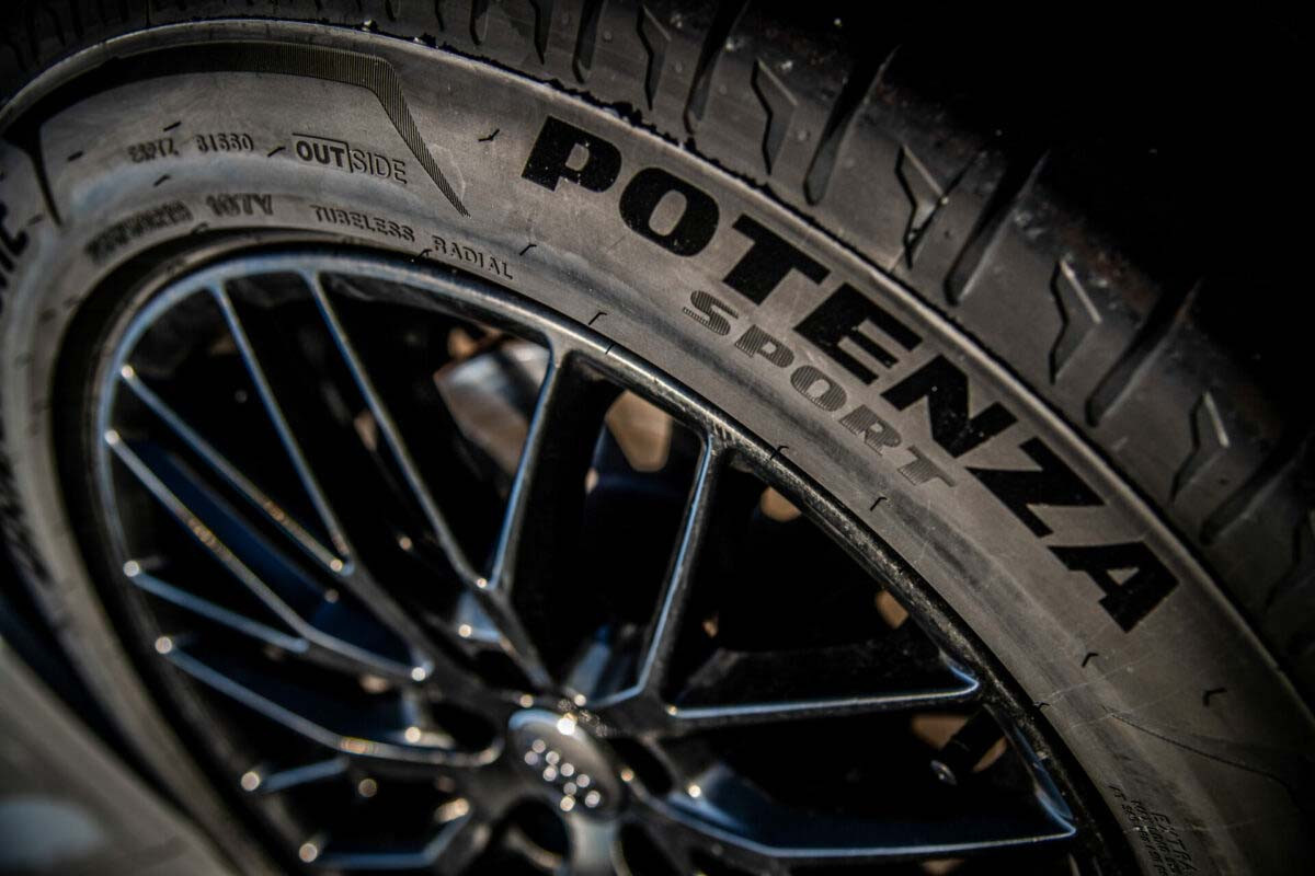 Llanta BRIDGESTONE Potenza Sport 255/40R21 - Virtual Llantas