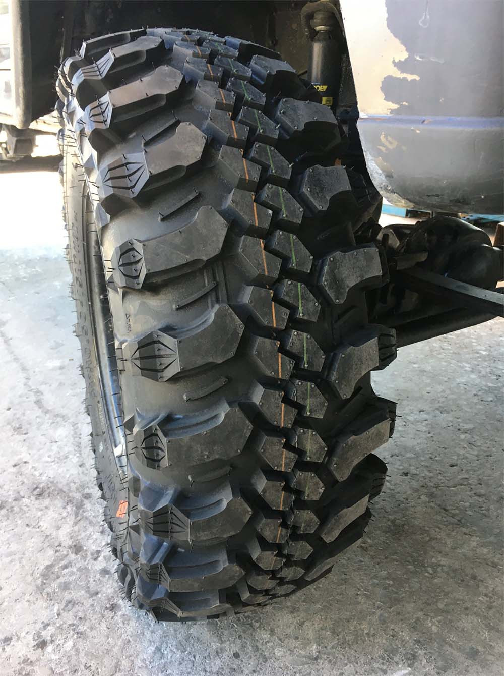 CST Land Dragon C888 31x10.5R15LT 110K