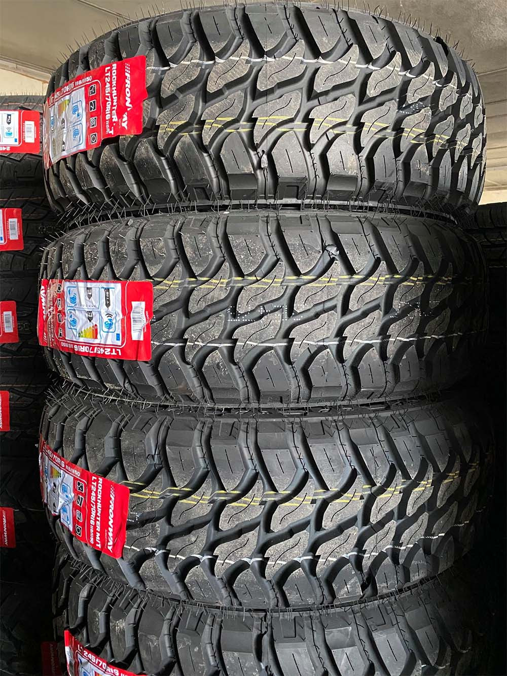 Llanta FRW Rocket M/T LT265/70R17 - Virtual Llantas