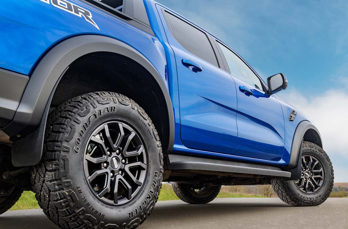 Llanta GOODYEAR Wrangler Duratrac RT 265/65R17 - Virtual Llantas