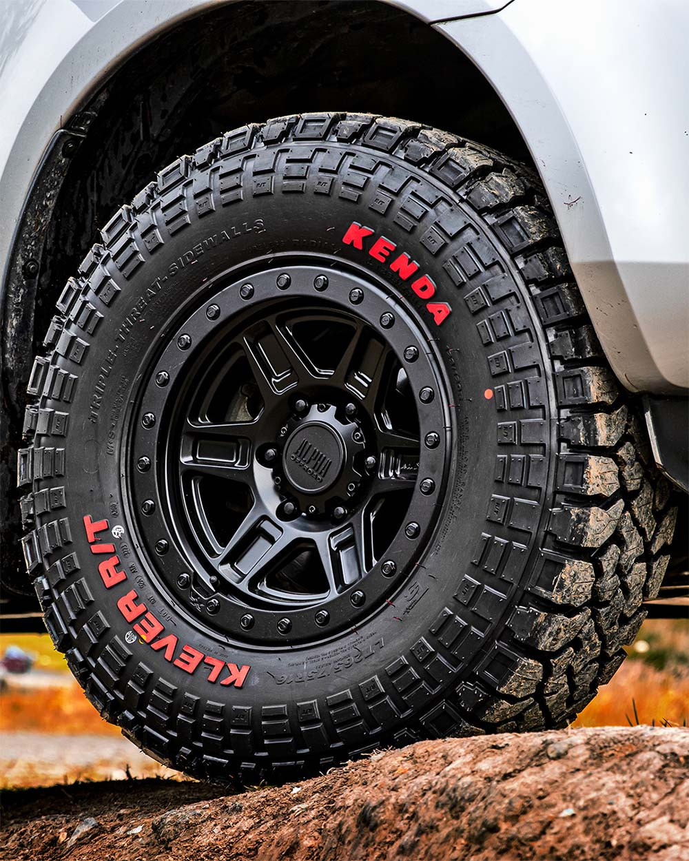 Llanta KENDA M/T2 KR629 Letra Roja 37X12.5R17LT - Virtual Llantas