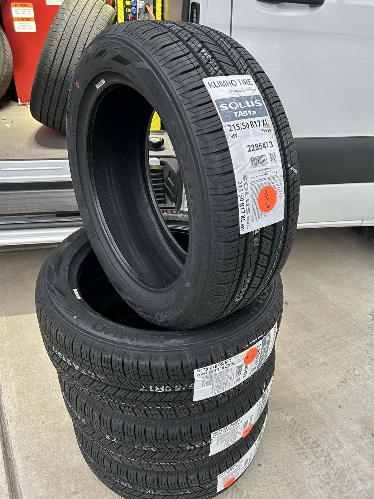 Llanta KUMHO Solus TA51a 215/55R17 - Virtual Llantas