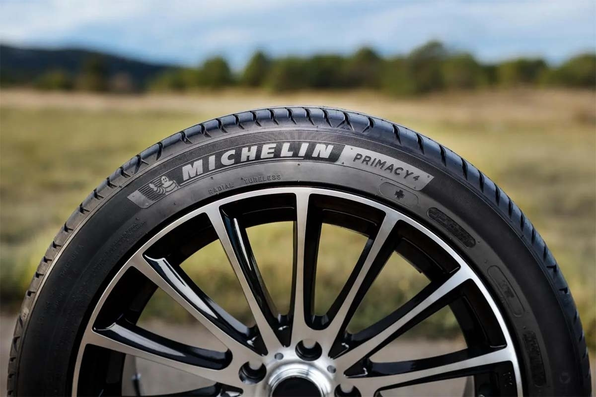 Michelin Primacy 4 215 50r17 95w