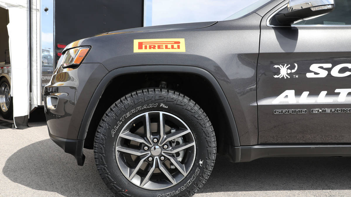 Llanta Pirelli Lt265/70R17 Scorpion All Terrain Plus