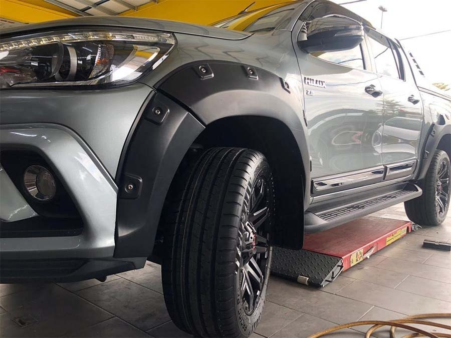 POWERTRAC Racing Pro 225/45R19