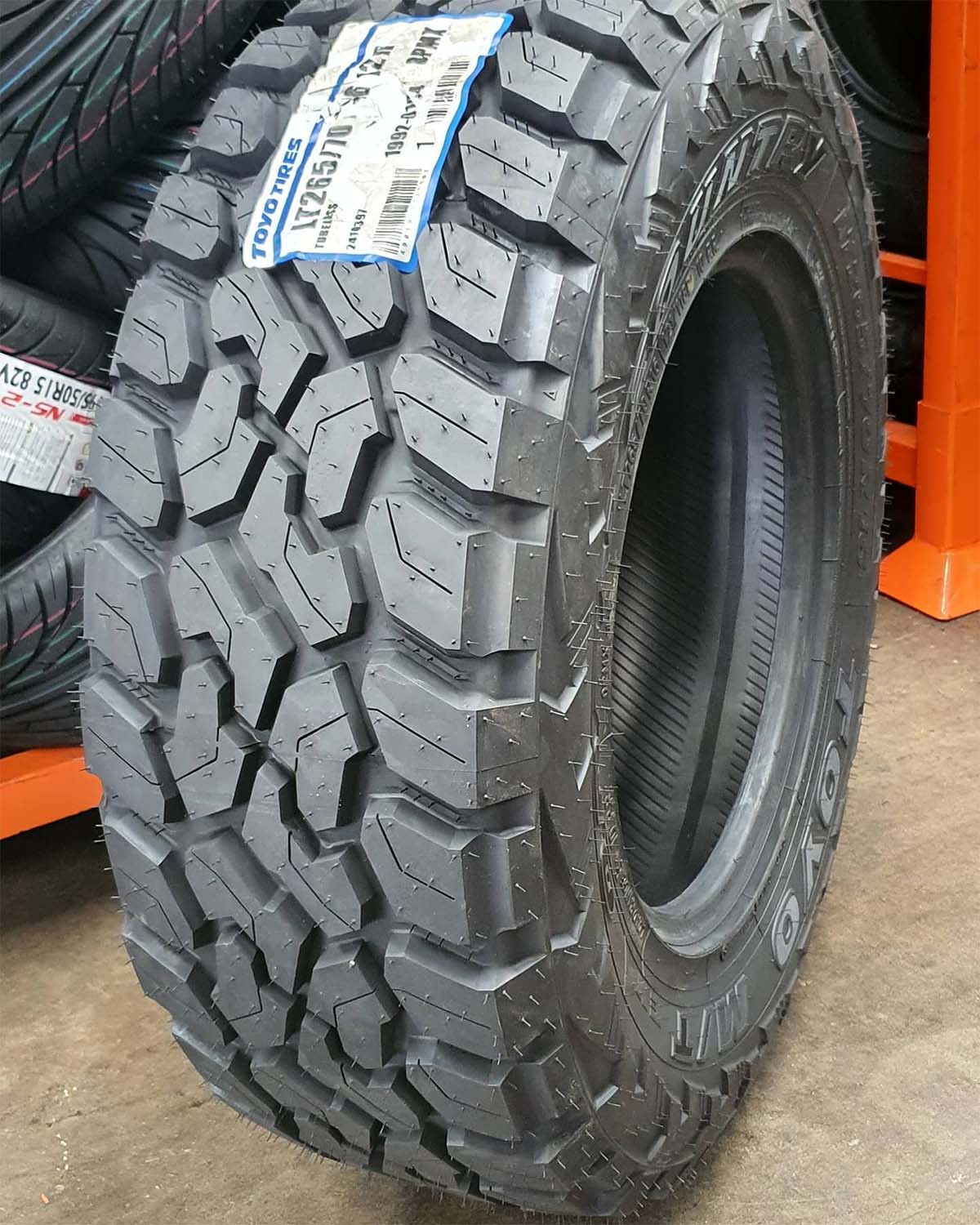 Llanta TOYO Open Country M/T EX LT245/70R17 - Virtual Llantas