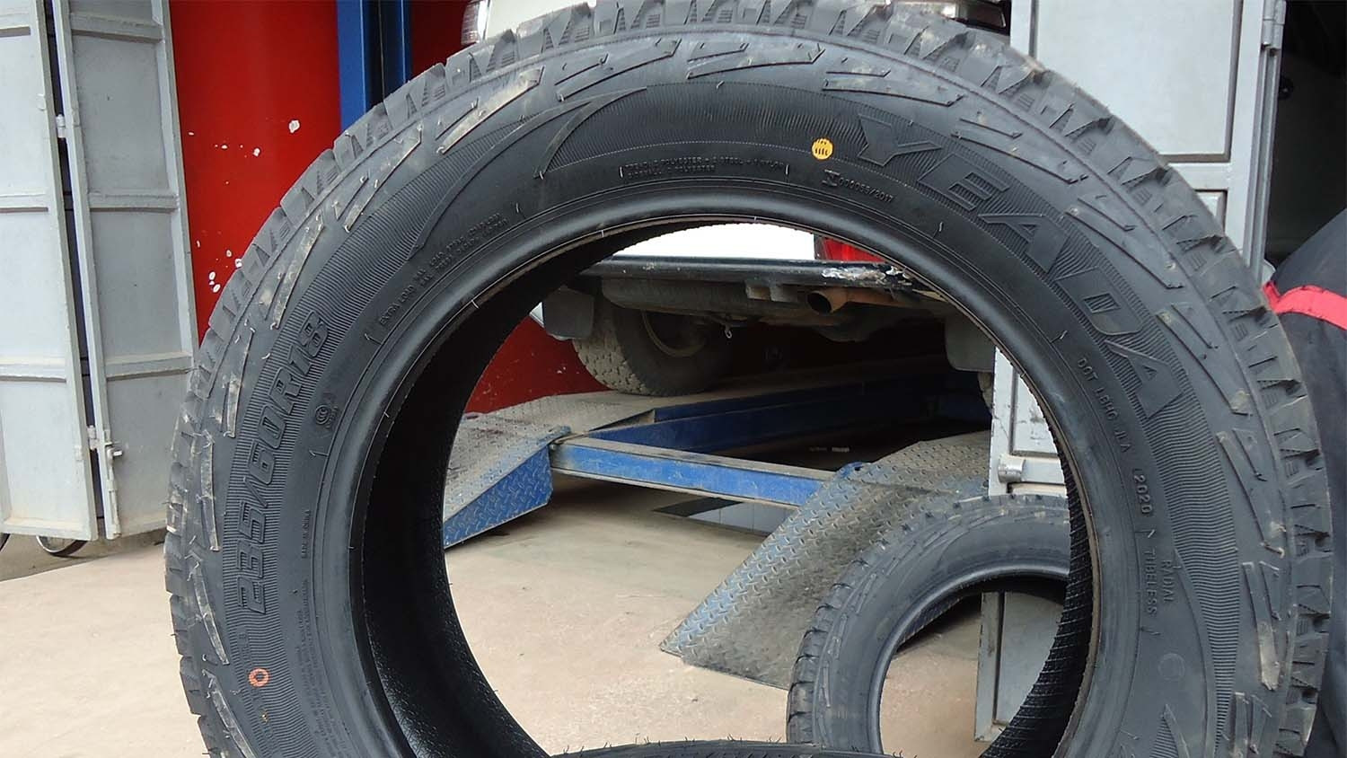 Llanta YEADA YDA-286 A/T LT215/75R15 - Virtual Llantas