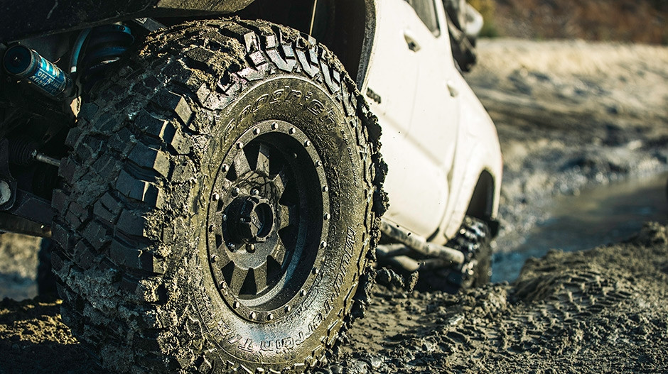 Llanta BF GOODRICH Mud Terrain T/A KM3 LT245/75R16 - Virtual Llantas