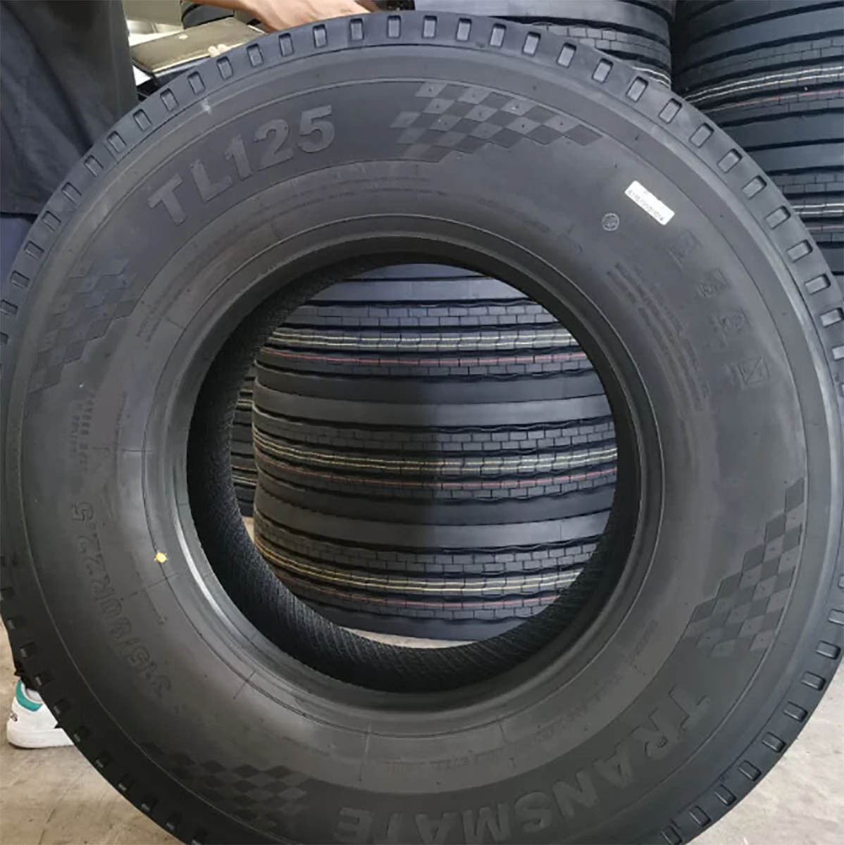 Llanta TRANSMATE TL125 215/75R17.5 - Virtual Llantas