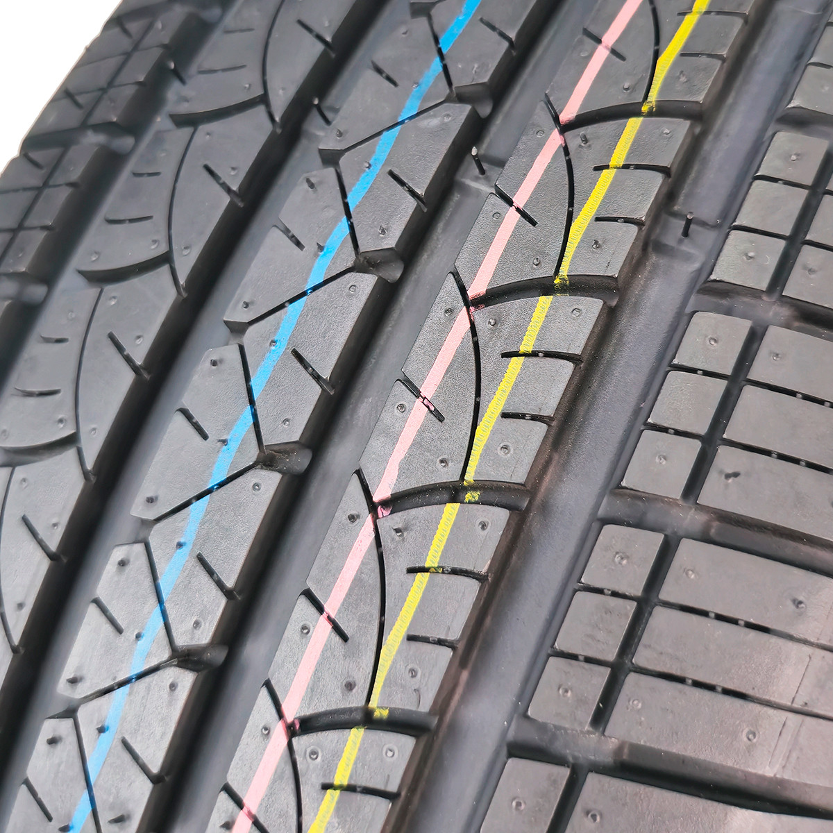 Llanta WINDFORCE Catchfors H/T 235/60R17 - Virtual Llantas